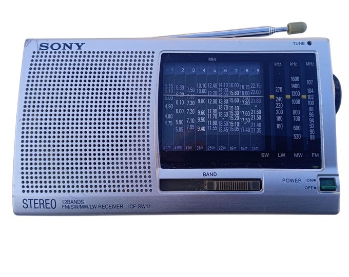 Retro Radio Sony ICF SW11 FM Stereo 12 Band Receiver Vintage Audio ...