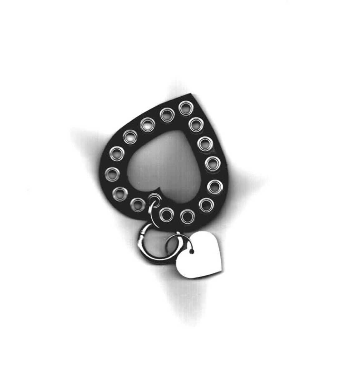 Personalised Engraved Latex Rubber Heart Eyelet Keychain - Etsy