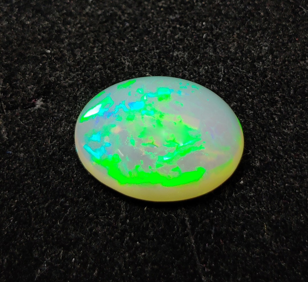 7.58 Carats Natural White Opal Stone With Green Fires - Etsy