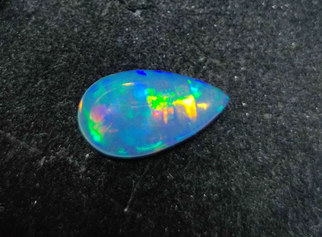 Natuurlijke 4,88 karaat Ethiopische Welo Miles Opal Edelsteen ...