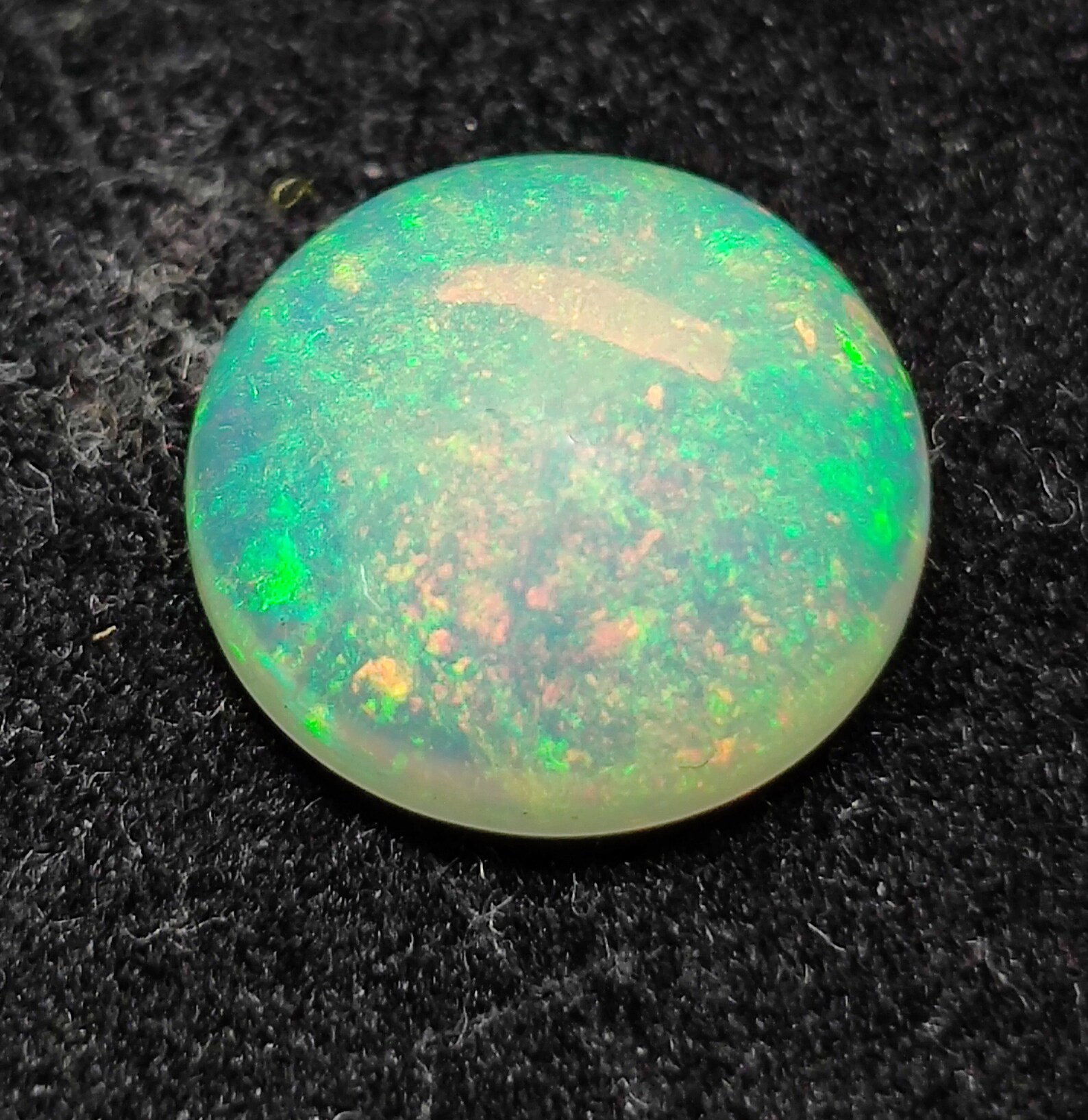 Natural 5 Carats Round Snow Opal Opal With Full Fire Round | Etsy