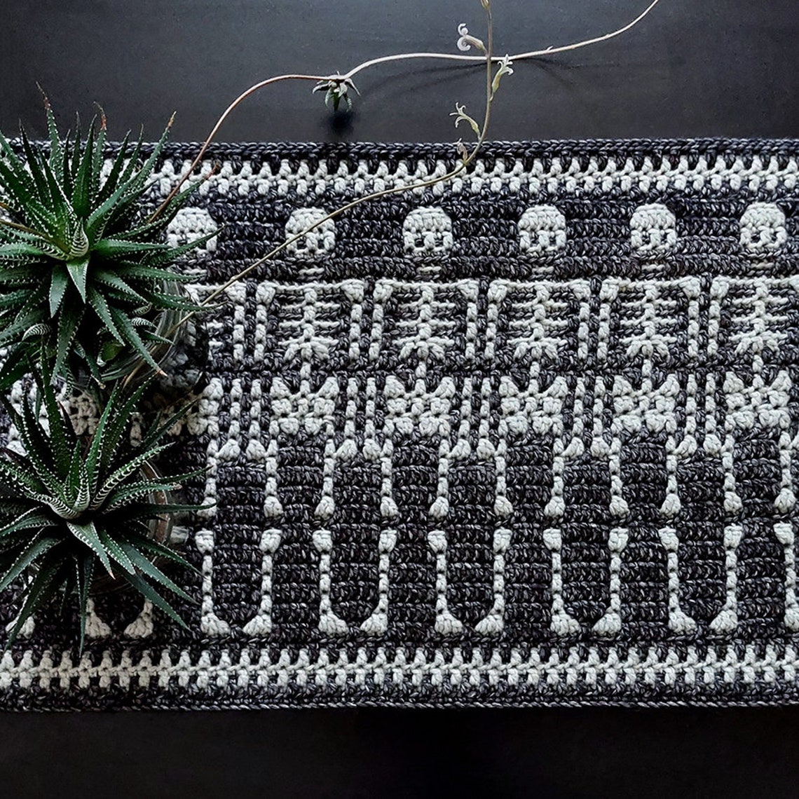 Bonez Mosaic Crochet Skeleton Pattern Chart by Sixel Design - Etsy