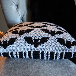 Batty Mosaic Crochet Pattern Bat Chart by Sixel Design - Etsy