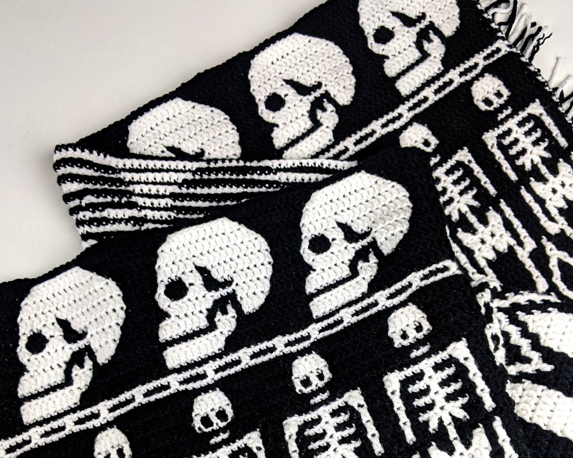Love You to Death Mosaic Crochet Pattern Chart Skulls by Sixel - Etsy