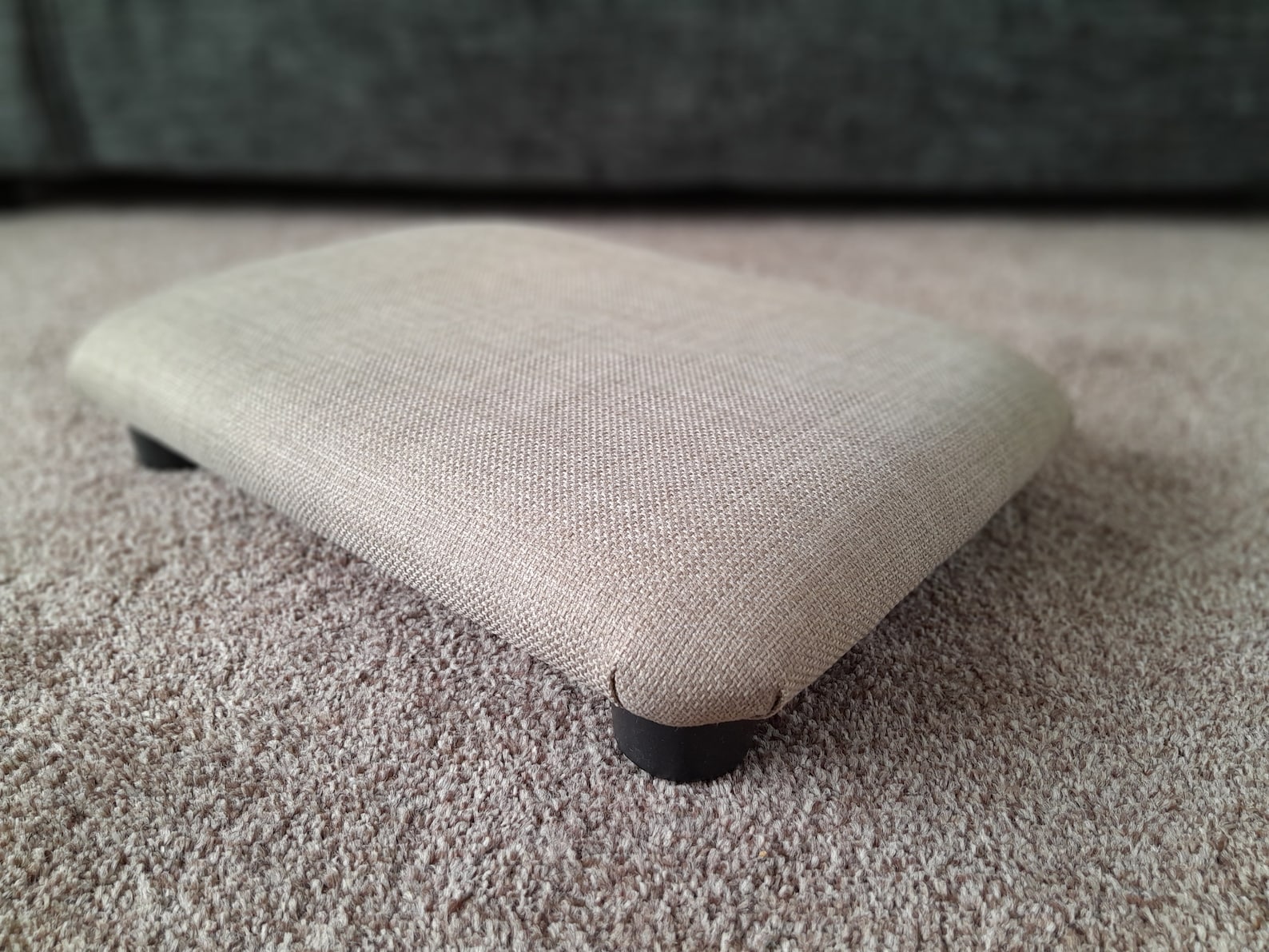 Handmade Low Footrest Stool: 7.5cm Firm Plain Under Desk Footstool ASAP ...