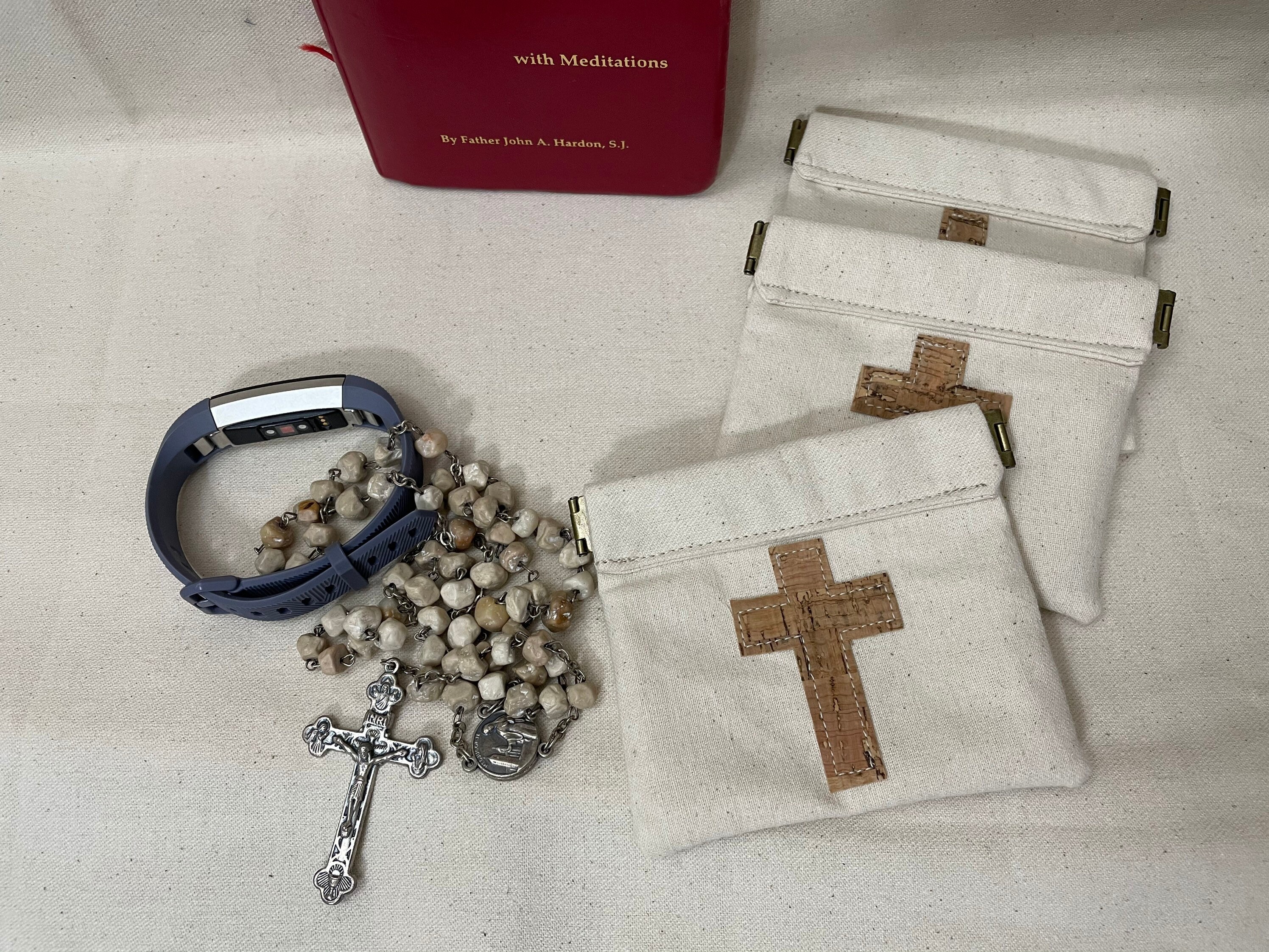 Rosary Snap Pouch With Cross, Rosary Pouch for Man, Minimalist Catholic ...
