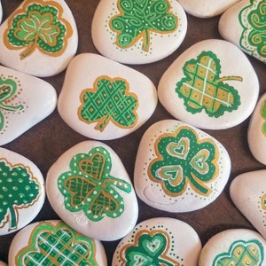 Small Decorative Shamrock Rocks, Hand-painted Refrigerator Magnets ...