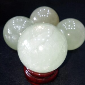 Green Calcite Stone Sphere Ball 50 MM ,250 Grams With Rainbow for ...