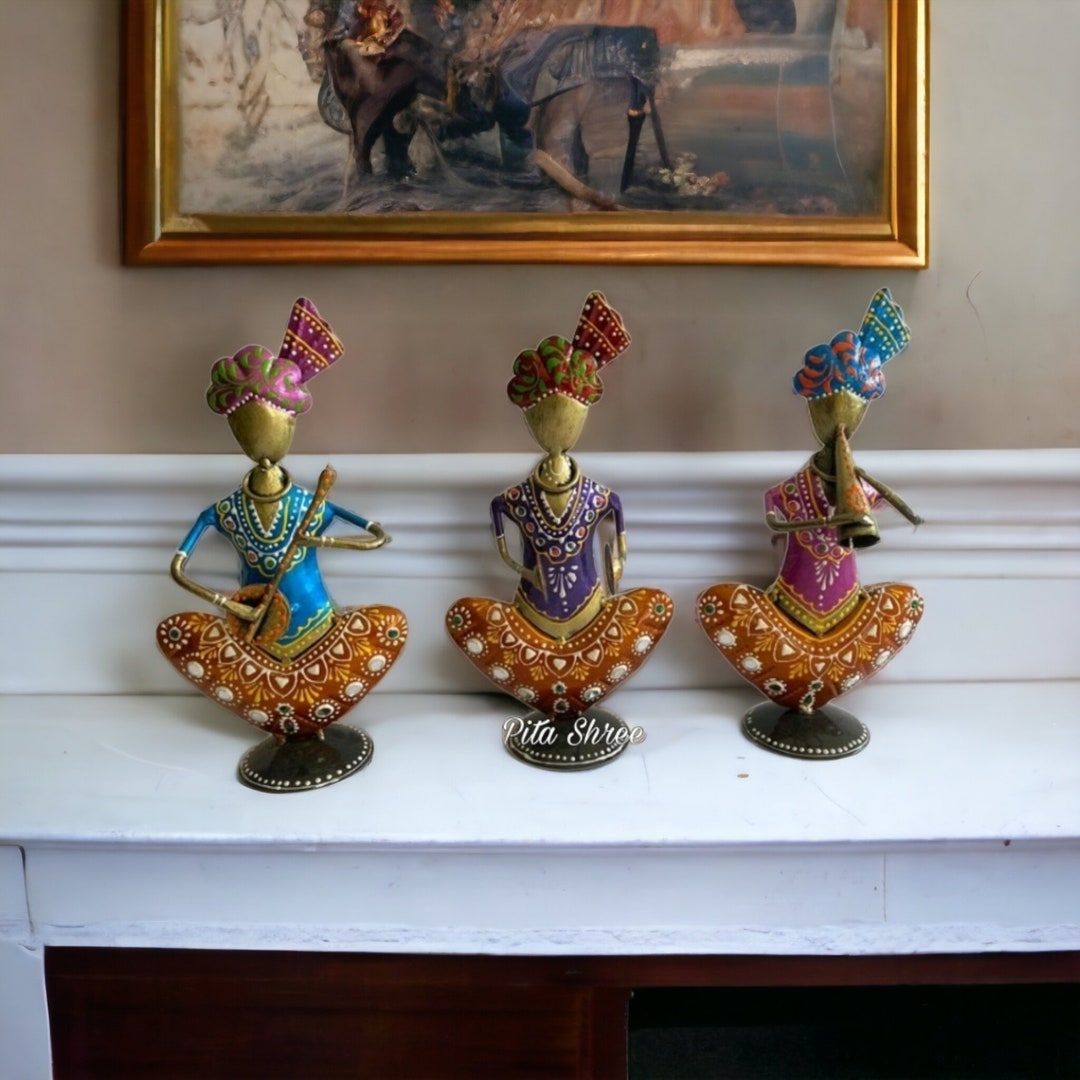 Musician Idol Statue Wrought Iron Metal Showpiece for Living Room ...