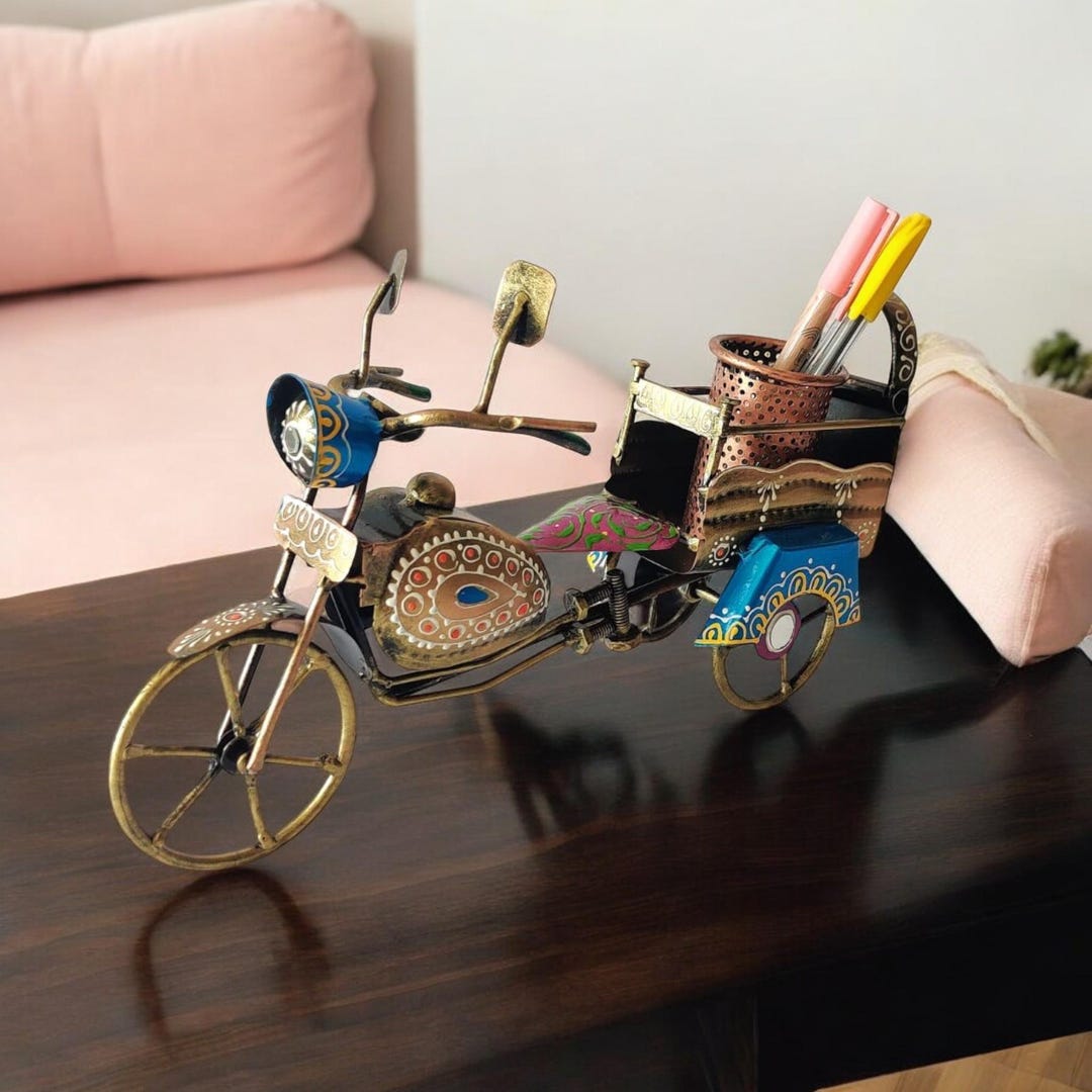 Wrought Iron Bike Pen Holder Showpiece for Home Decor, Multicolor ...