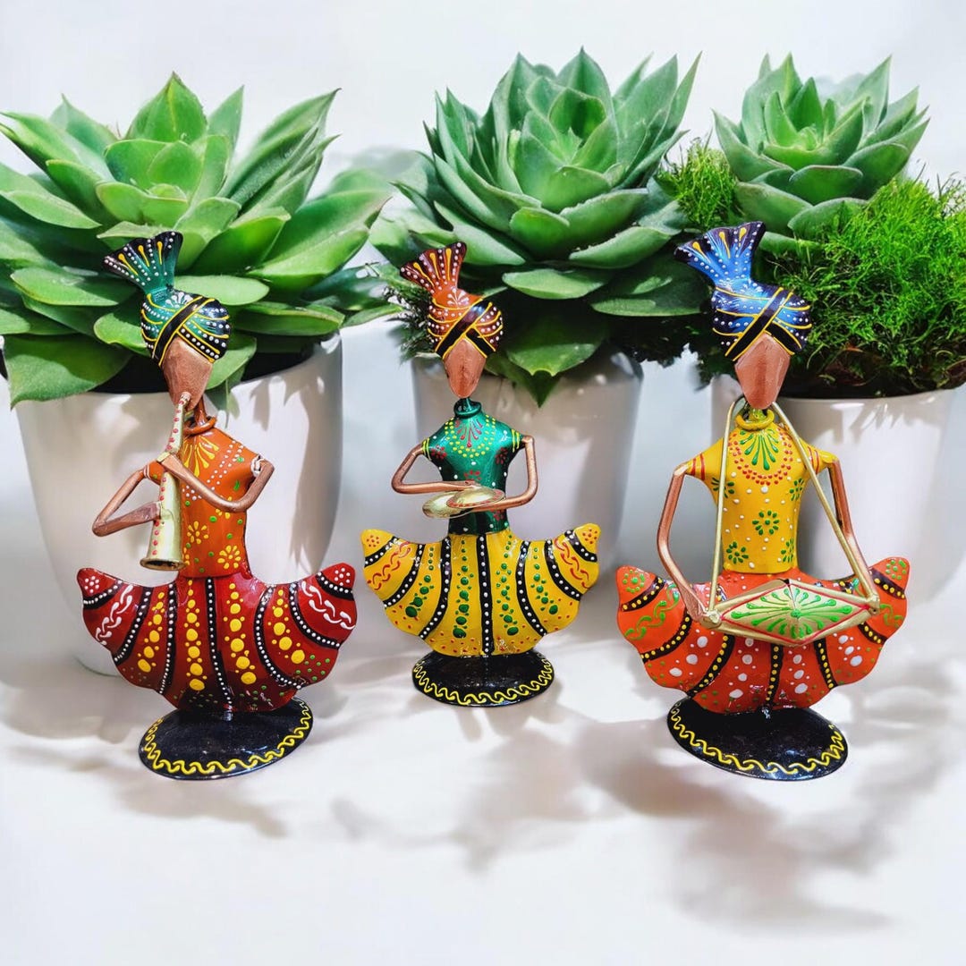 Hand-painted Metal Rajasthani Safa Folk Artist Home Decoration & Gift ...