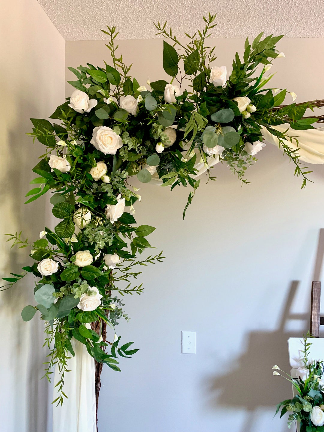White Wedding Arch & Signs Flowers/wedding Backdrop/floral Arbor Decor ...