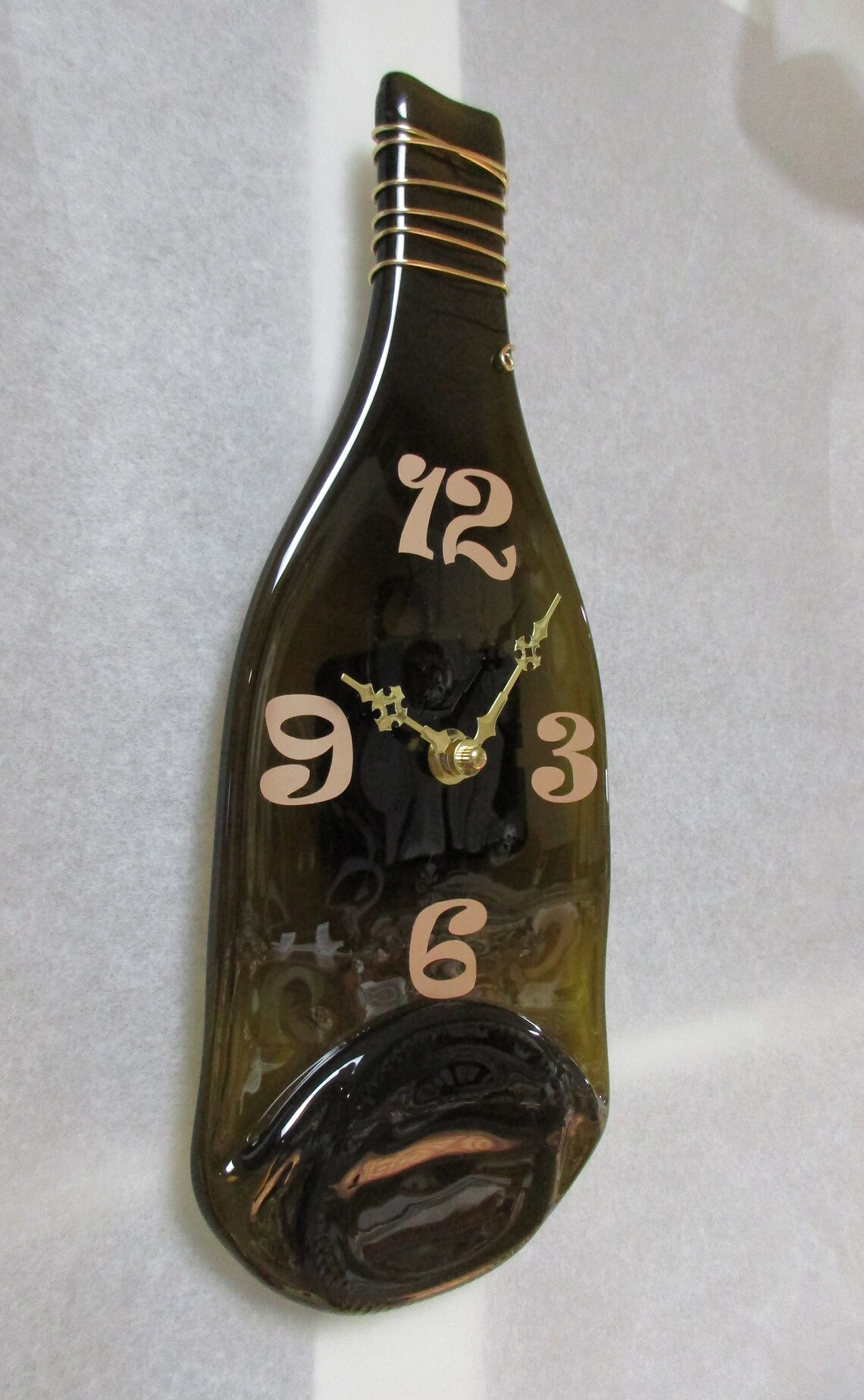 Brown Wine Bottle Clock / Wine oclock / Wine Bottle Art / Wine | Etsy