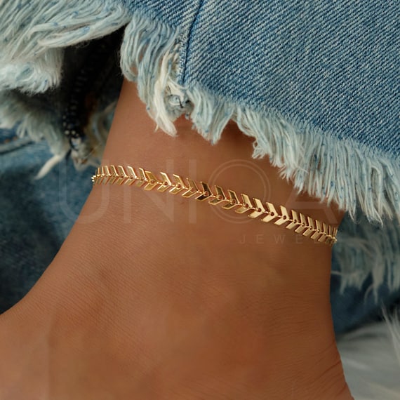 Uniqa Jewels Gold Chain Anklet for Women Waterproof Chevron Dainty Minimalist Non Tarnish Anklet Handmade Gift for Her Birthday Gift