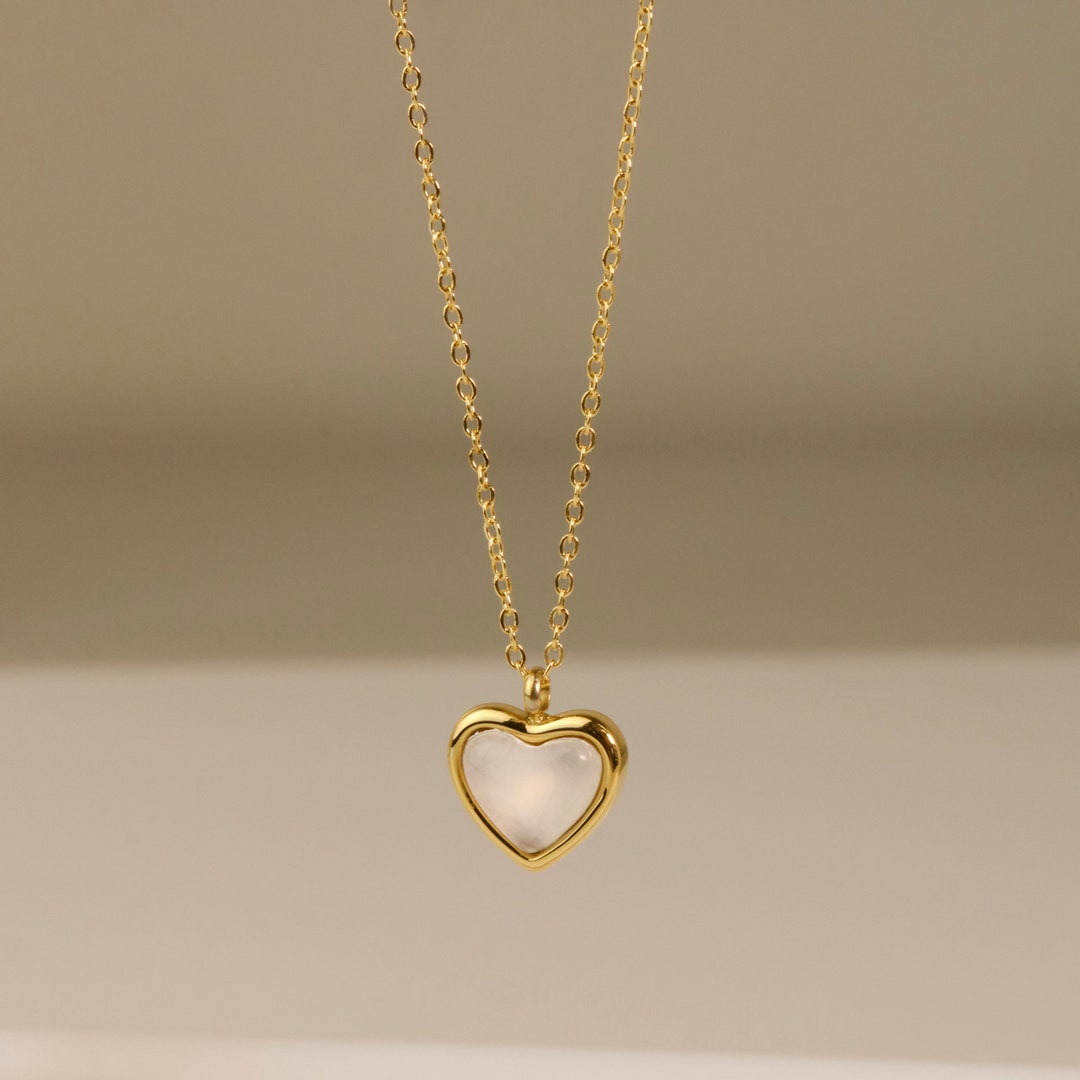 Collar bomba de corazón de ágata blanca piedra de nacimiento - Etsy España