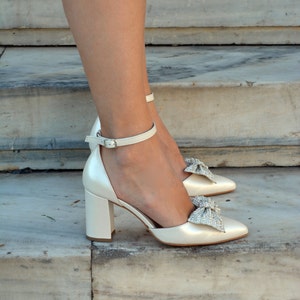Block Heel IVORY Leather Wedding Shoes, Bridal Bow Heels, Ivory Wedding ...