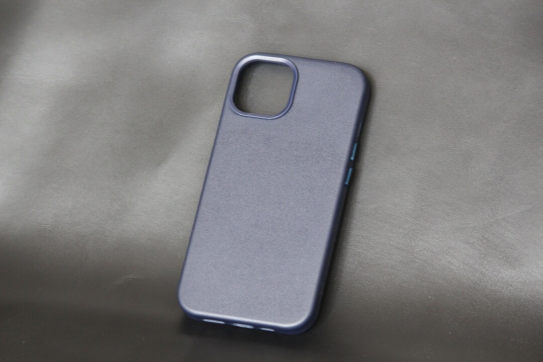 Personalized Leather iPhone Magsafe Case: Engraved Text - Etsy