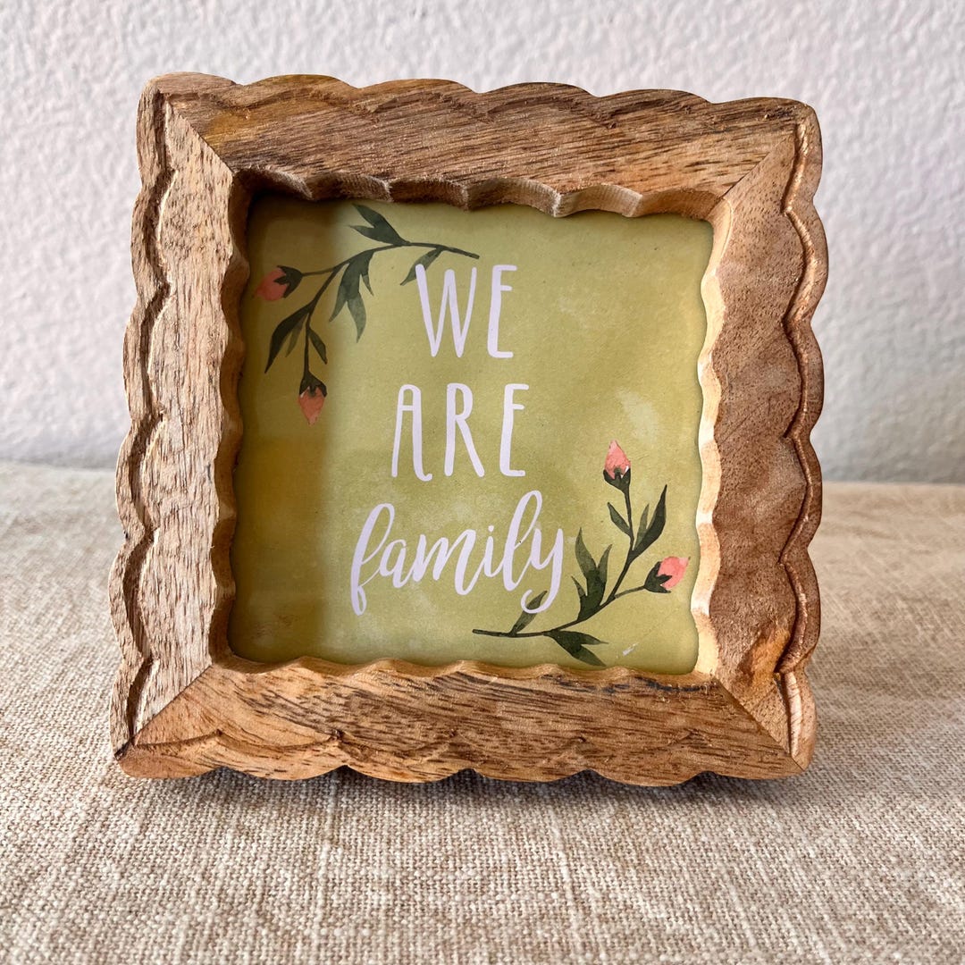 Vintage Wood 5x5 Frame With Ornate Scalloped Detail Hold Approximately ...