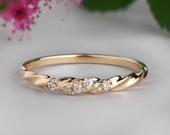 Twisted Wedding Band - Etsy