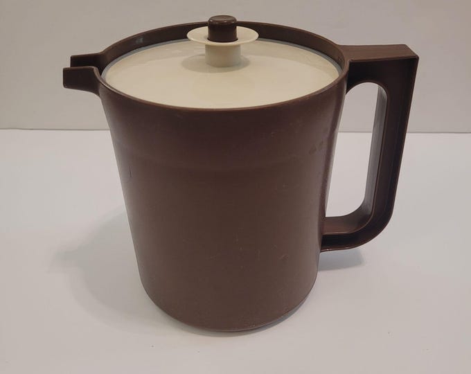 Vintage Brown Tupperware Pitcher With Push Lid 1.5 Quart 1970s Classic ...