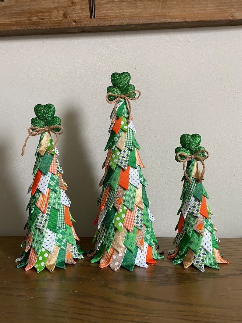 Handmade St Patrick's Day Tree Set: Plaid Shamrock Decor - Etsy