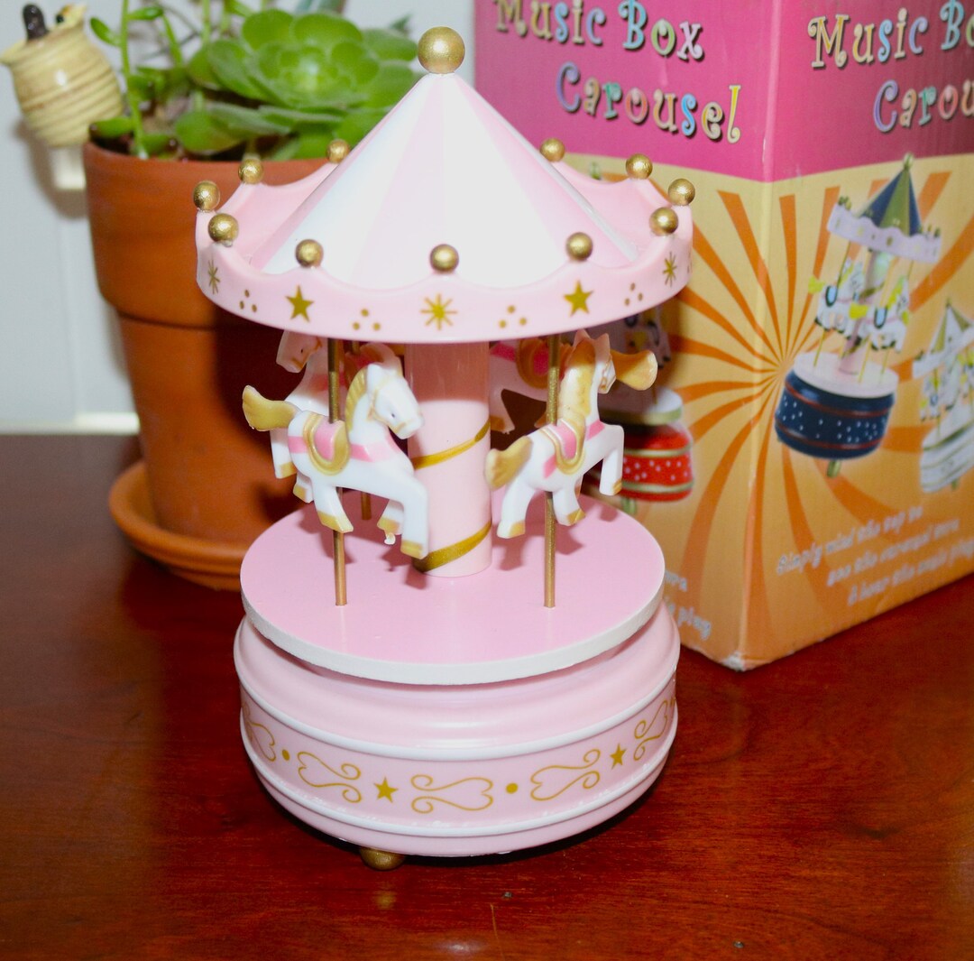 Wooden Carousel Music Box Horse Merry-go-round Carousel Classical ...