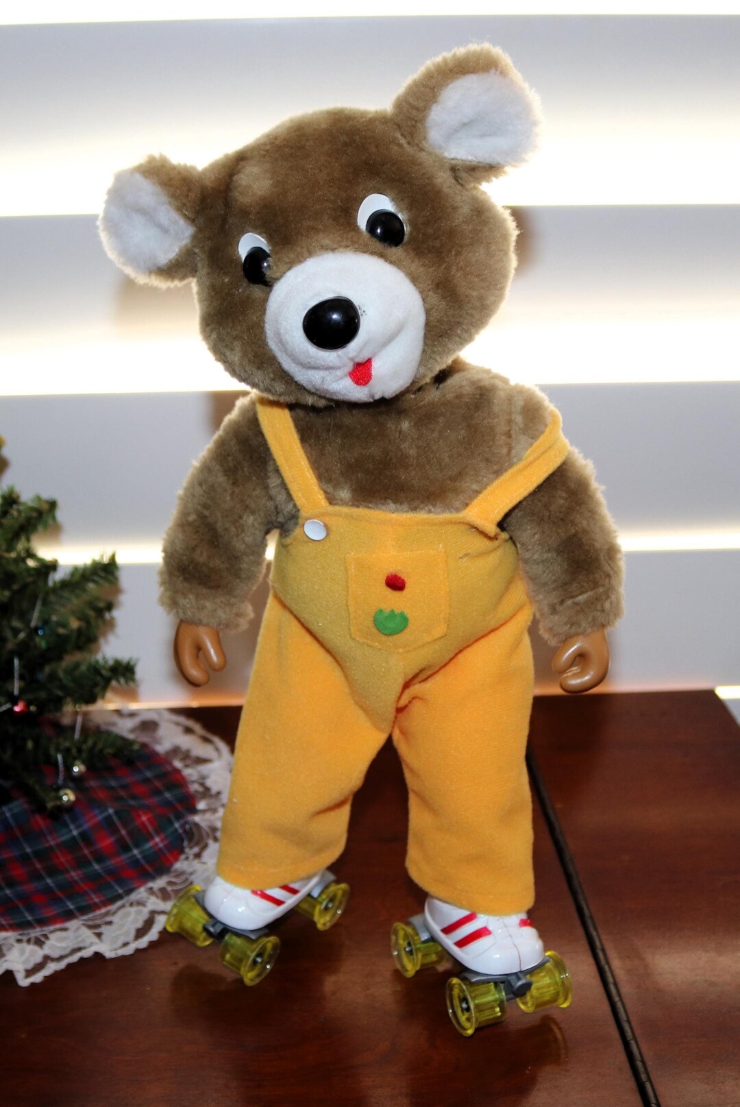 Vintage Sammy Skates Plush Bear - 1985 With Yellow Overalls and Roller ...
