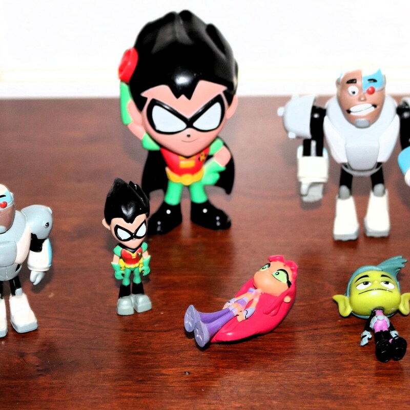 Teen titans robin room - Etsy.de