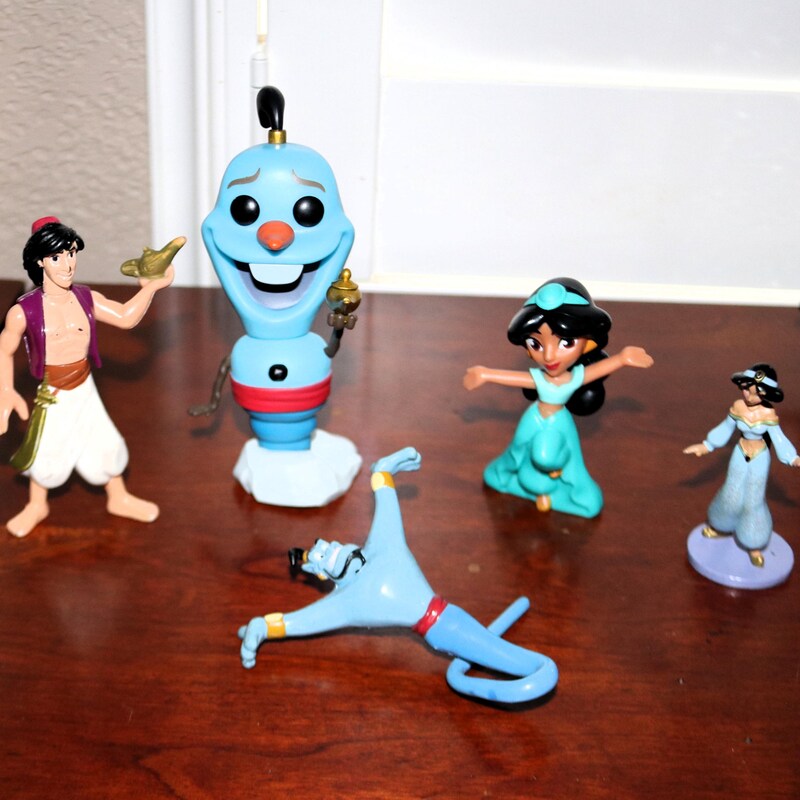 Vintage Aladdin Toy Figures - Etsy