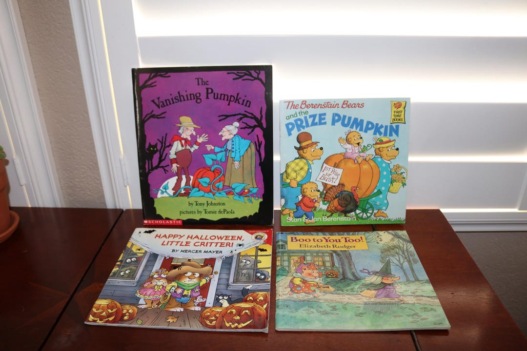 Choose Your Favorite Kids' Halloween Book Softcovers Vanishing Pumpkin ...