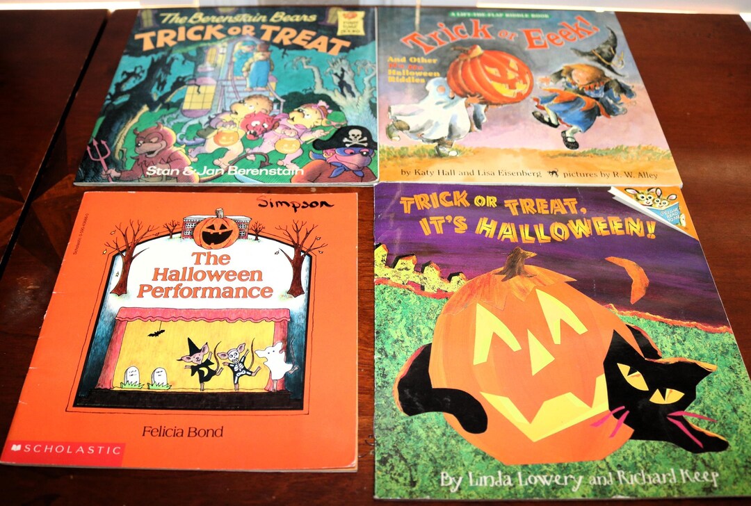Vintage Children's Halloween Book Bundle – Set of 4 Softcovers - Etsy