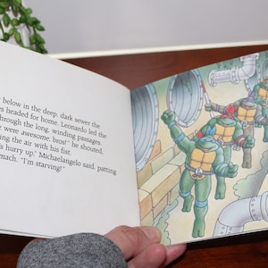 Teenage Mutant Ninja Turtles the First Battle by Crystal D. Herman ...