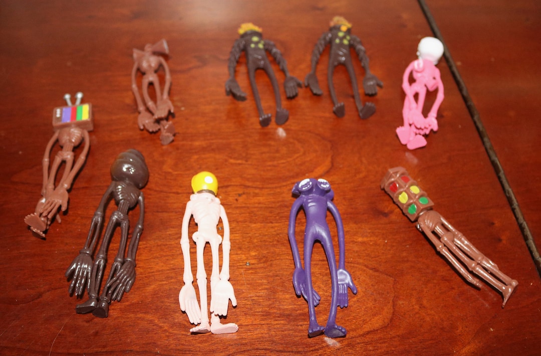 Drip Exclusive Siren Head Toys Set (9 PCS) Amazing Head Horror Models ...