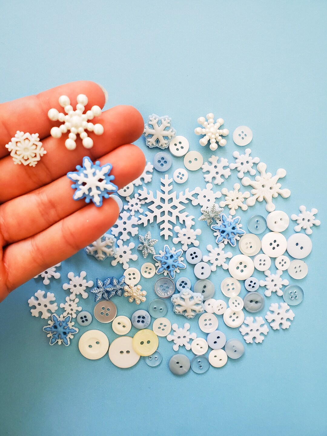 Value Pack Snowflakes Buttons by Buttons Galore Winter - Etsy