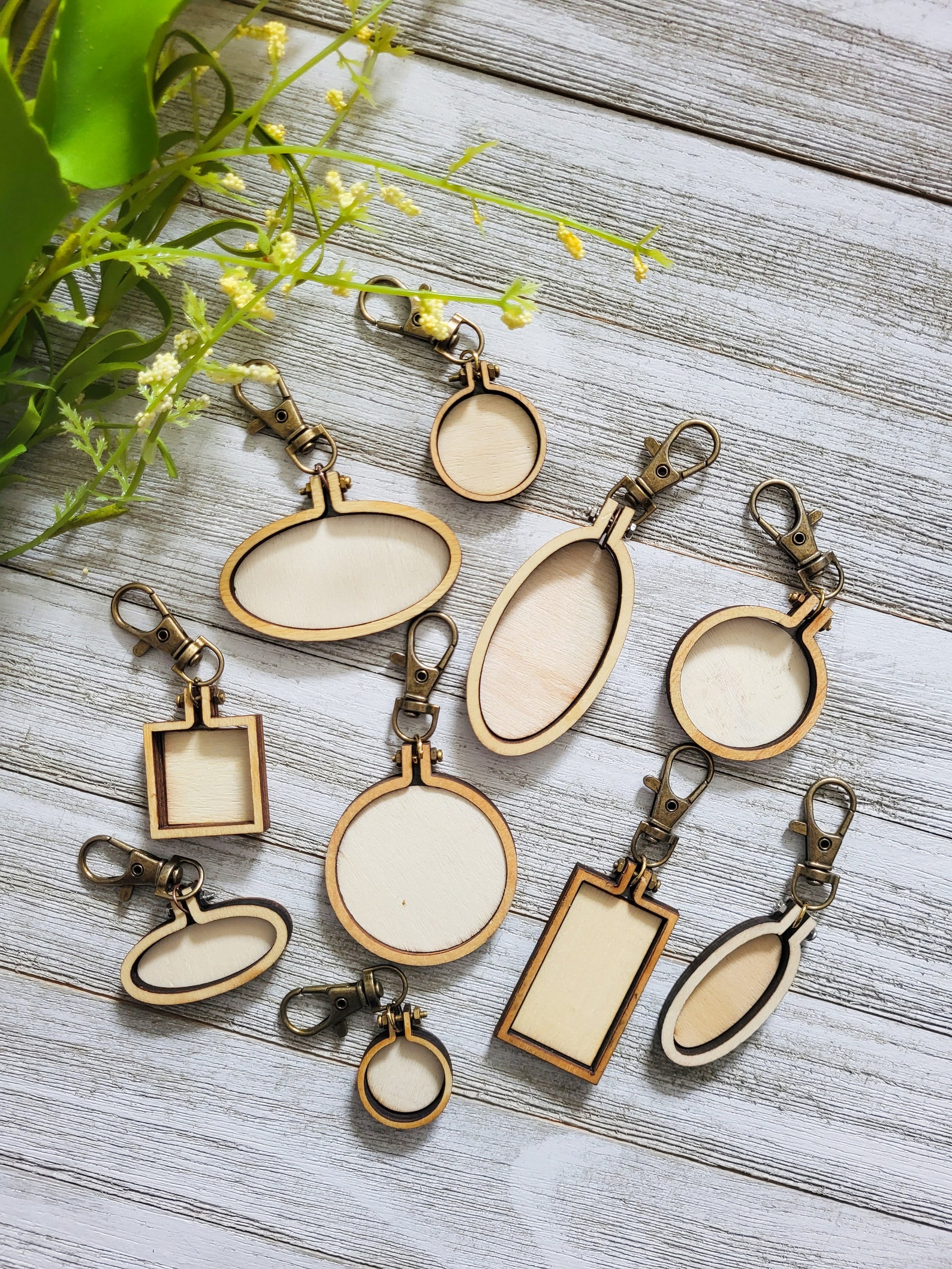Set 10x Mini Wooden Keychain Embroidery Hoops, Hoop for Cross Stitch ...