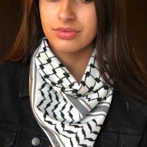 Keffiyeh Bandana - Authentic Woven Keffiyeh Fabric Bandana Handmade ...
