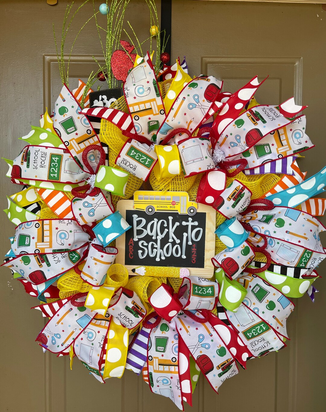 Back to School Wreath – Teacher Appreciation, Classroom Decor, School ...