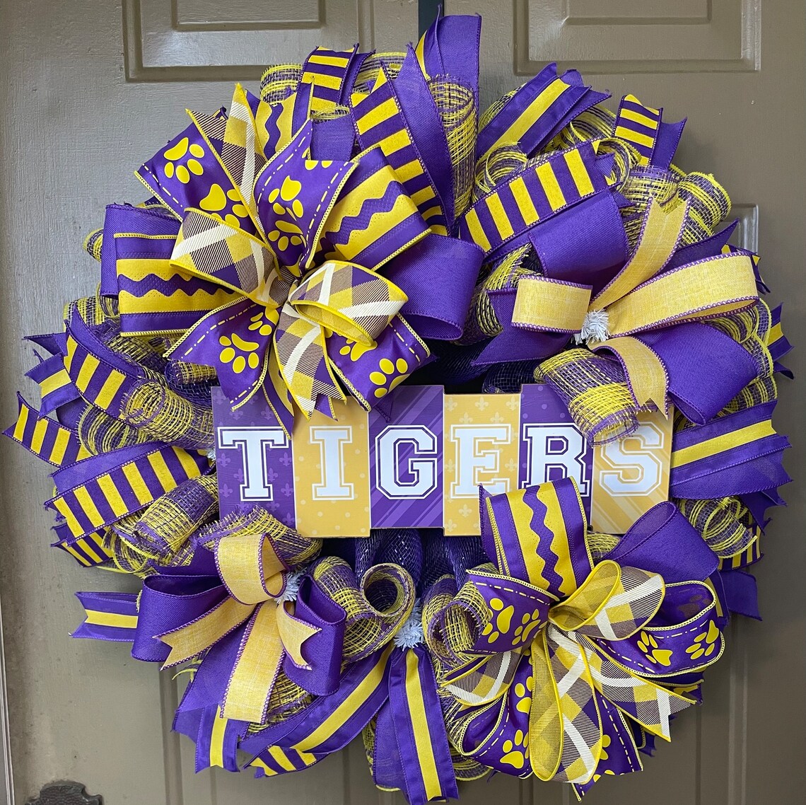 LSU Tigers Wreath: Purple & Gold Team Spirit Door Decor - Etsy