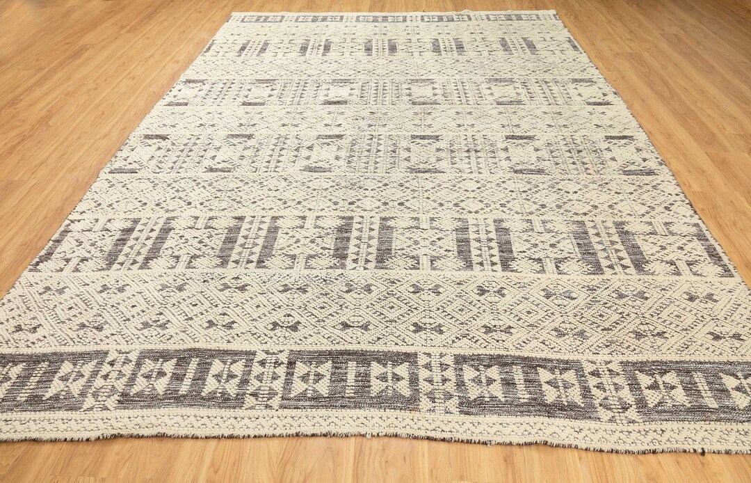 Moroccan Rug 8x10, Ivory Handmade Rug for Living Room, Checkered ...