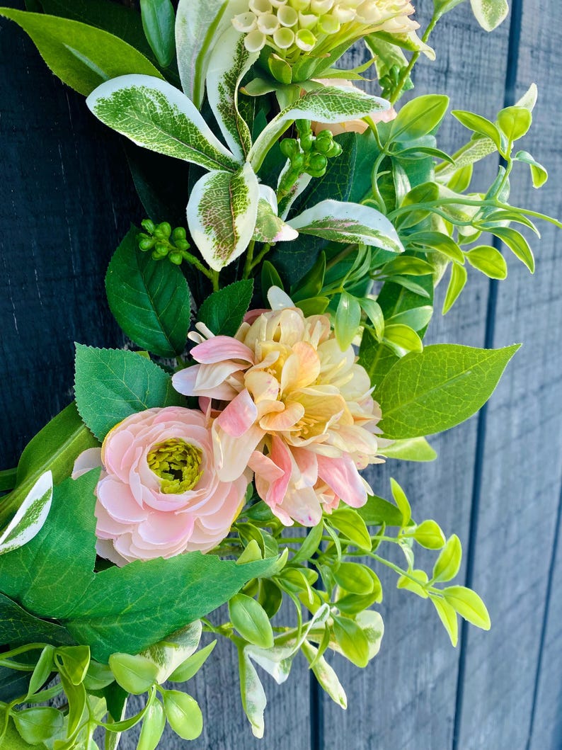 Faux Pink Dahlia Wreath, Spring Door Decor, 17 Inch - Etsy