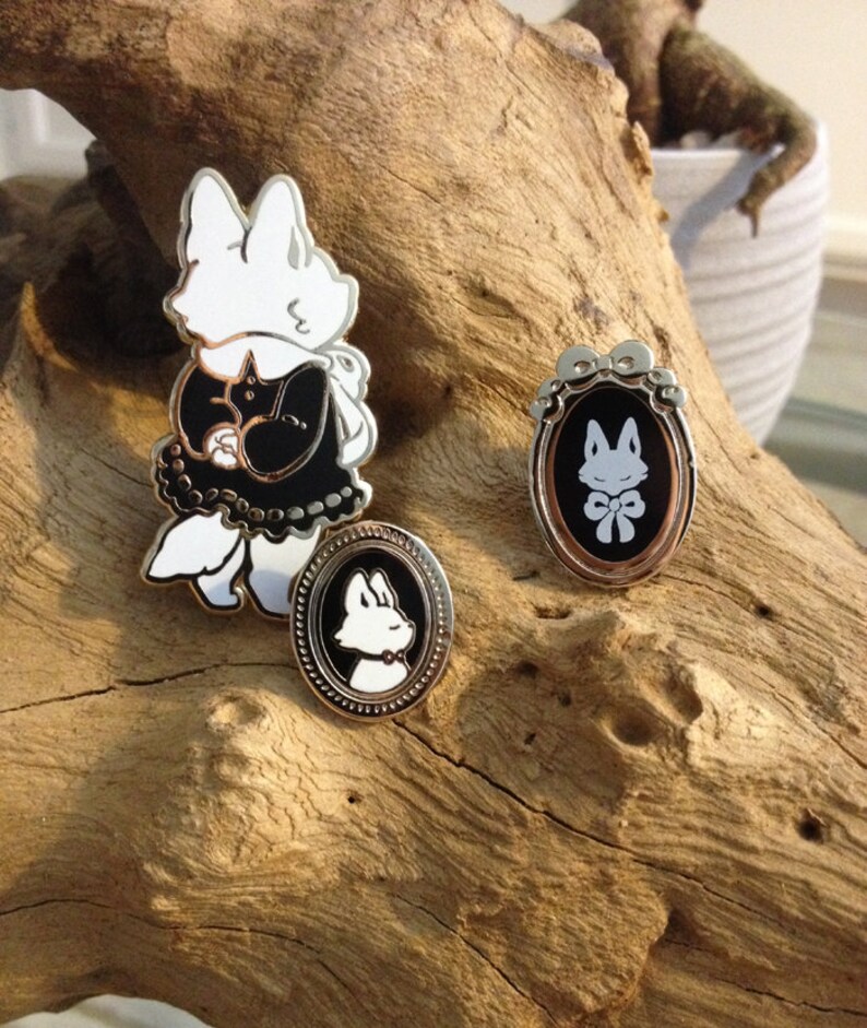 Small Portrait of a Fennec Fox - Series 1 - Collectable Enamel Pin - Etsy
