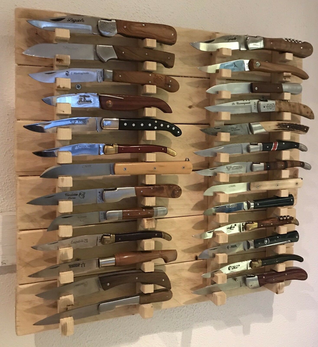 Wall Display for 20 KNIVES in Recycled Pallet Wood Unique Creation - Etsy