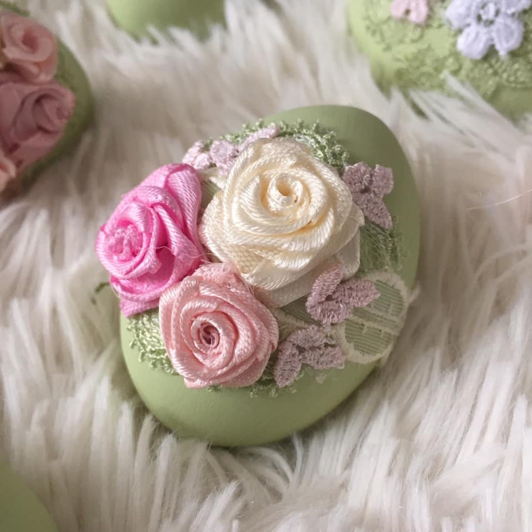 Shabby Chic Easter Eggs Wooden Eggs Easter Basket Ideas Decorated Eggs ...
