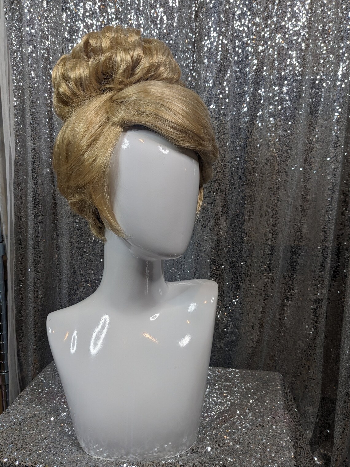 MADE TO ORDER Tinker Fairy Wig, Princess Wig - Etsy