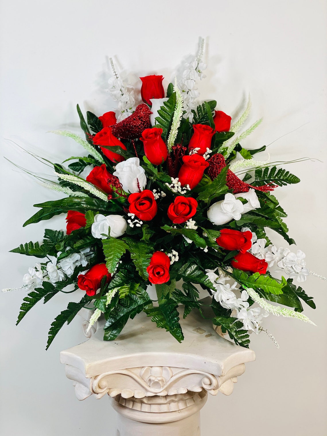 360 Degree, All Around, Handmade Cone Vase Red and White Roses With ...