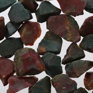 Raw Bloodstone Crystal Pieces: Natural Rough Healing Gemstone (15-25mm ...