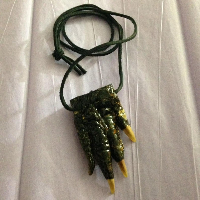 Authentic Gator Paw Necklace Unique Alligator Claw Pendant Wildlife ...