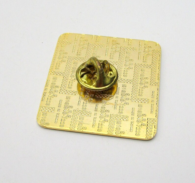 Mobil Racing Pin - Dandtbarnfinds - Etsy