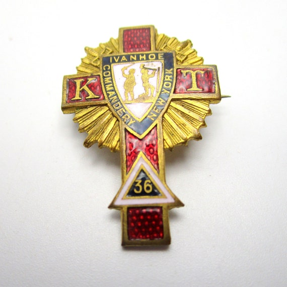 Knights Templar Lapel Pin - DandTBarnFinds - Gem