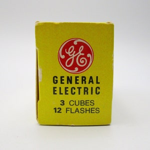 Vintage GE Flash Cube - Dandtbarnfinds - Etsy